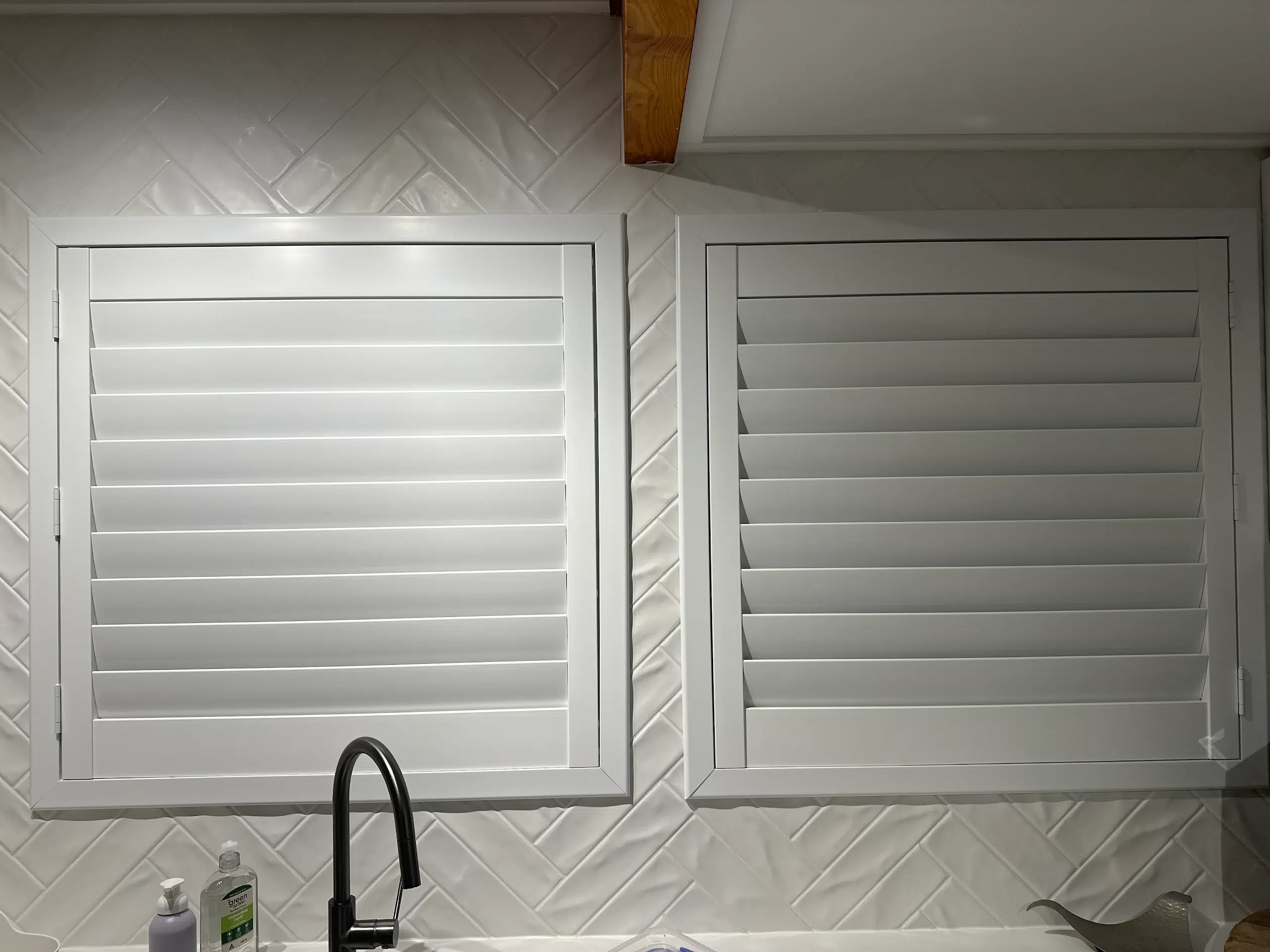 Inside Mount vs Outside Mount: Why It Matters? DIY Shutters
